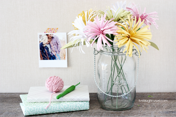 DIY Paper Spider Mums - Live Laugh Rowe