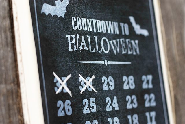 Countdown to Halloween Printable - Live Laugh Rowe